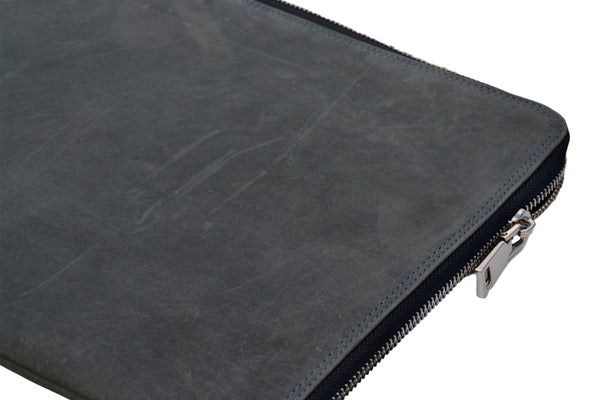 Leather by Corium | Klassisk læder sleeve i et rustisk look